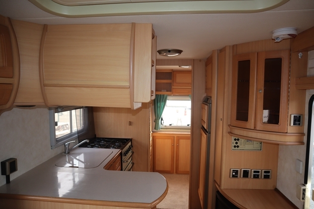 2002 Peugeot Boxer Compass Cruiser 760 – GAH Motors